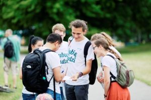 Umowa w wolontariat – prawa i obowiązki - Szlachetna Paczka